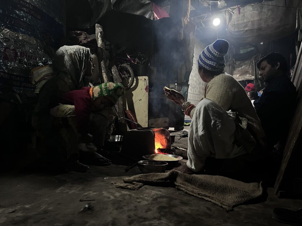 Indoor air pollution: How slum dwellers breathe air more toxic than ...